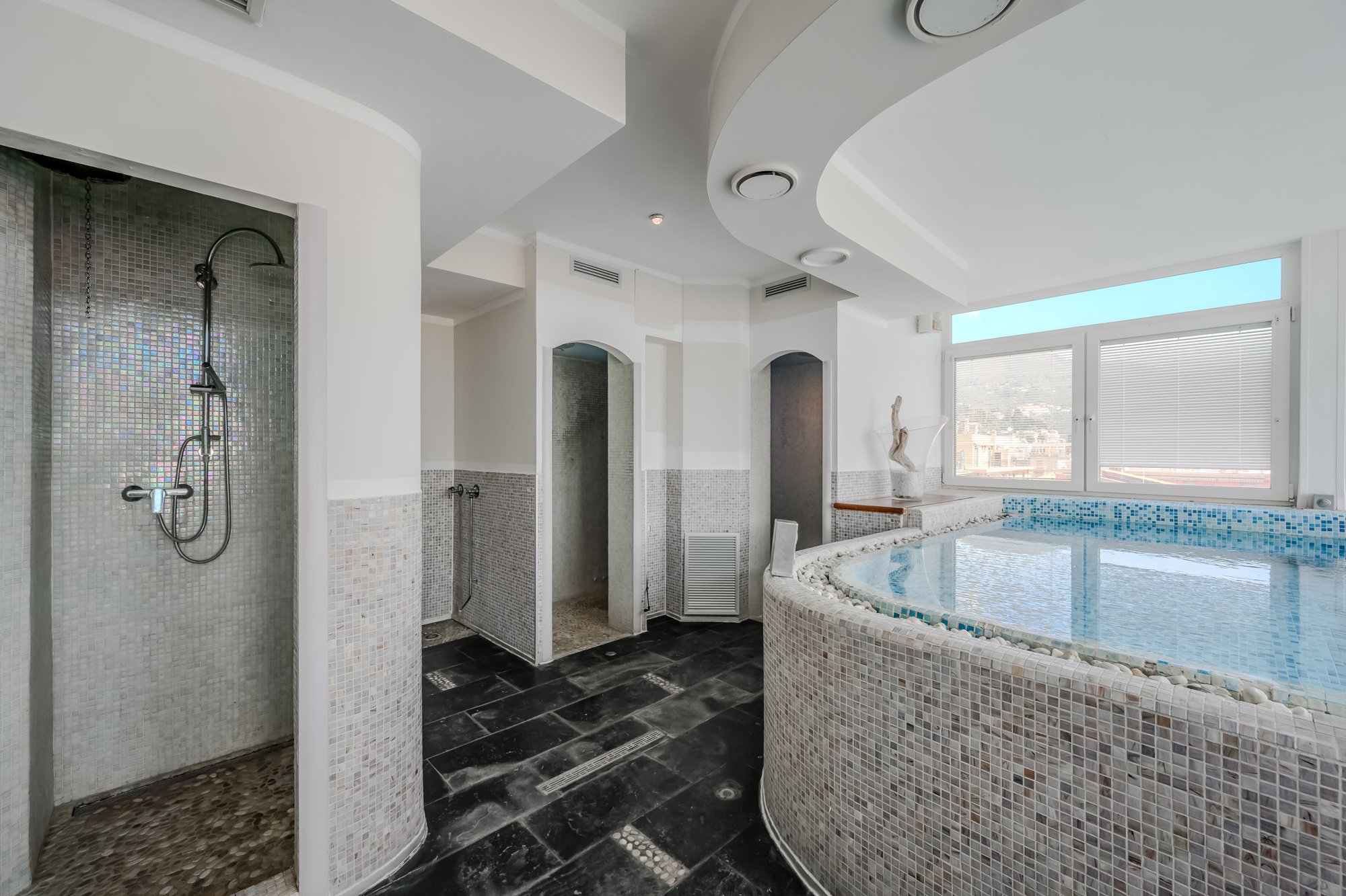 Hotiday Alassio Centro - Miglior Prezzo Garantito - Hotiday