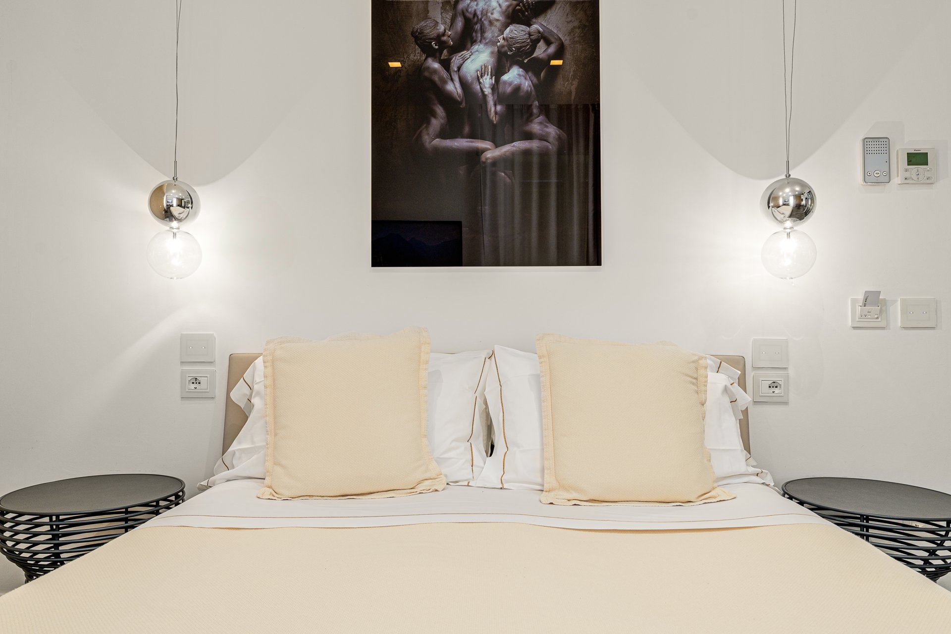 Hotiday Olbia Wallure - Official Site | 10% off - Hotiday